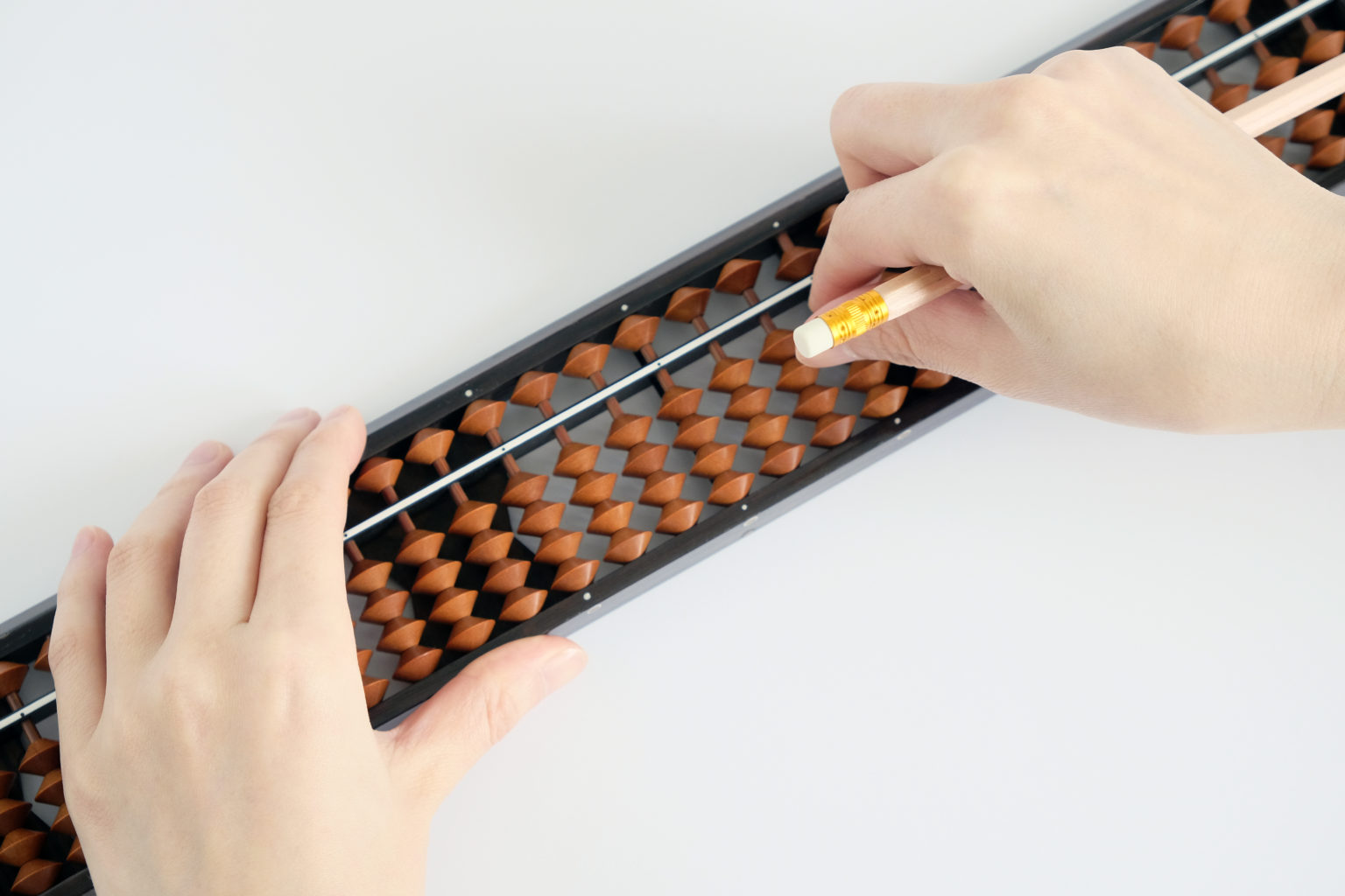 SOROBAN - Apprenez à compter avec le boulier japonais